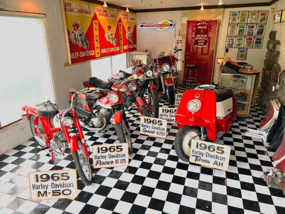 Harley Davidson Collection | 1965 Dealership Items
